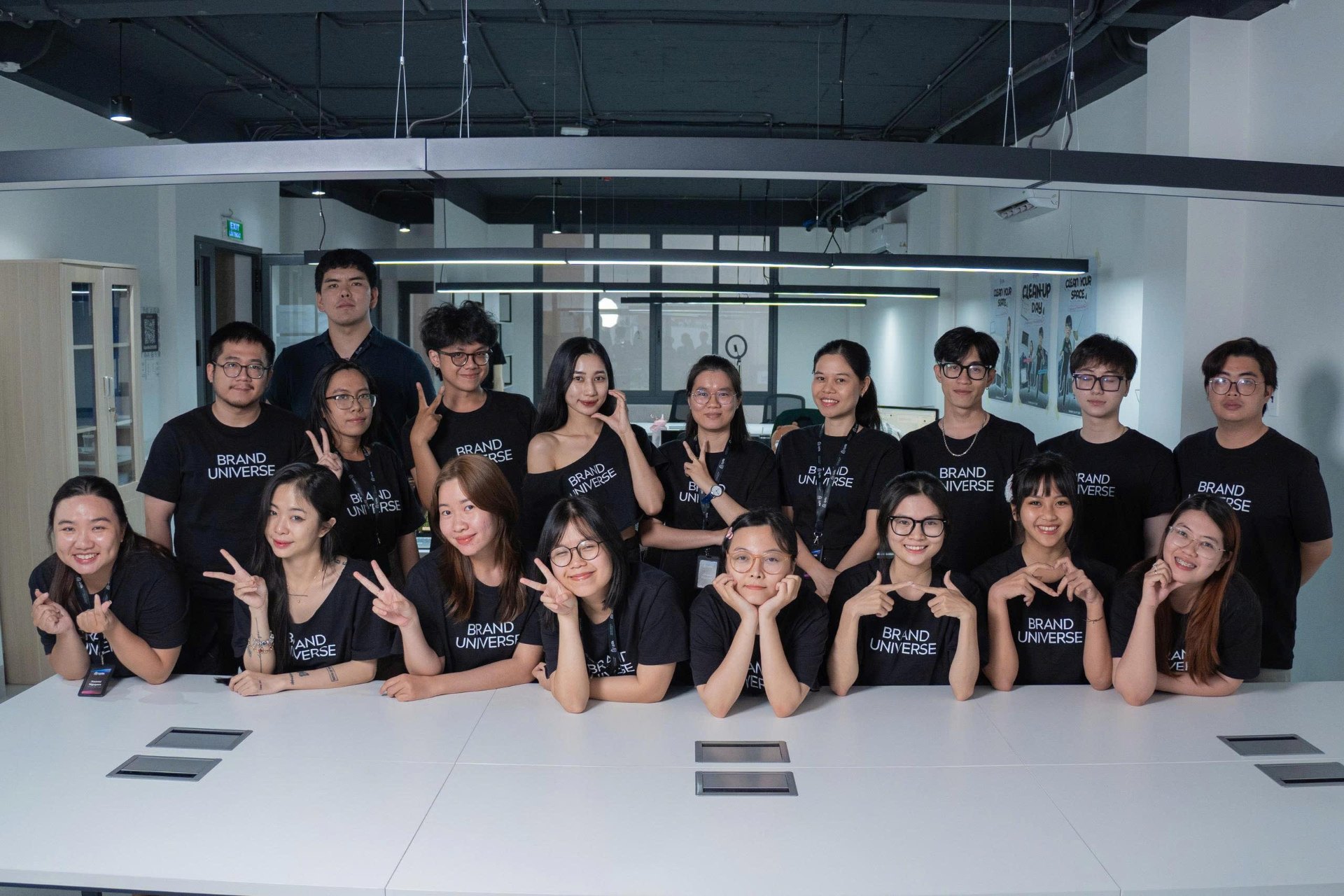 UpTik - Vietnam TikTok Shop and E-commerce Agency